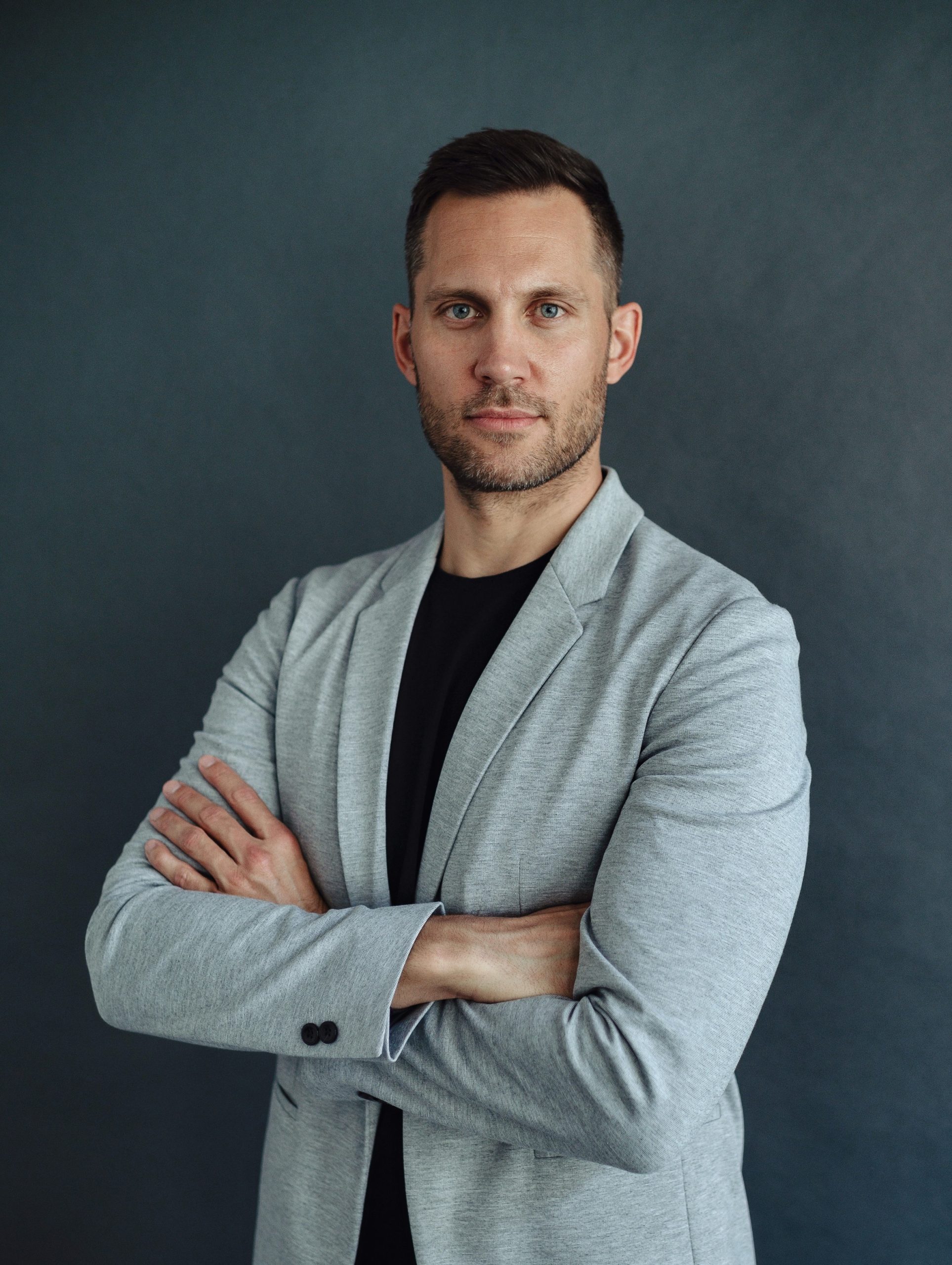 Rok Mele – Management / Marketing / Media
